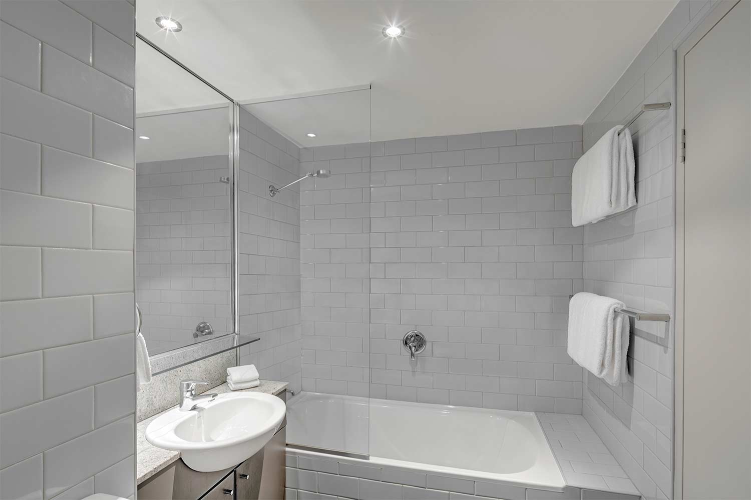Adina Apartment Hotel Sydney Chippendale | Best Rate Guaranteed